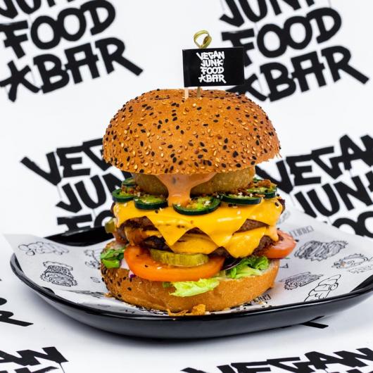 Vegan Junk Food Bar | VJFB DE PIJP - Marie Heinekenplein 9-10